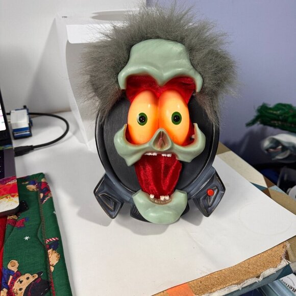 Gemmy | Holiday | Vintage Gemmy Screamer Greeter Motion Activated ...